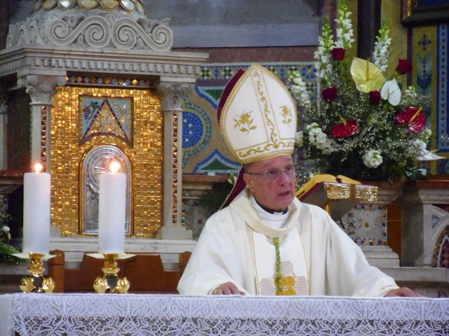 “Guardate al futuro per fare cose grandi, esercitando la misericordia ...